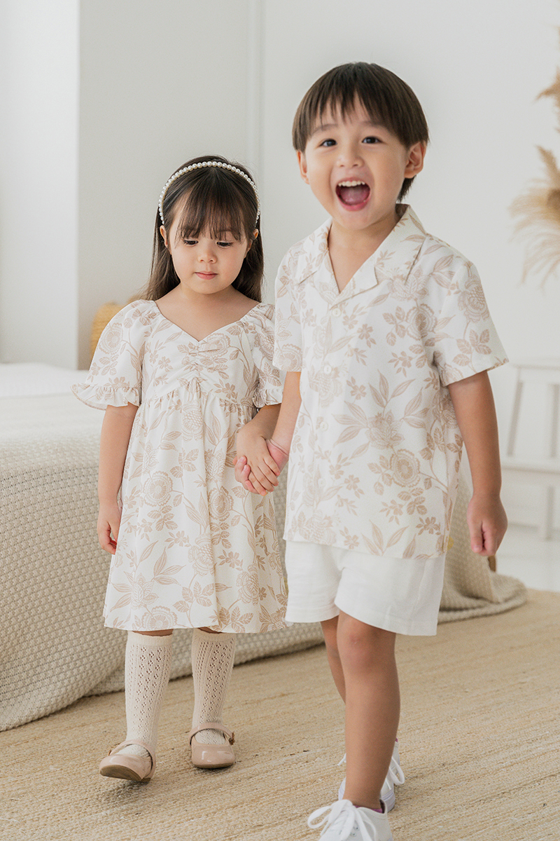 Kids Jay Collar Shirt (Sand Botanical) | Dear Lyla