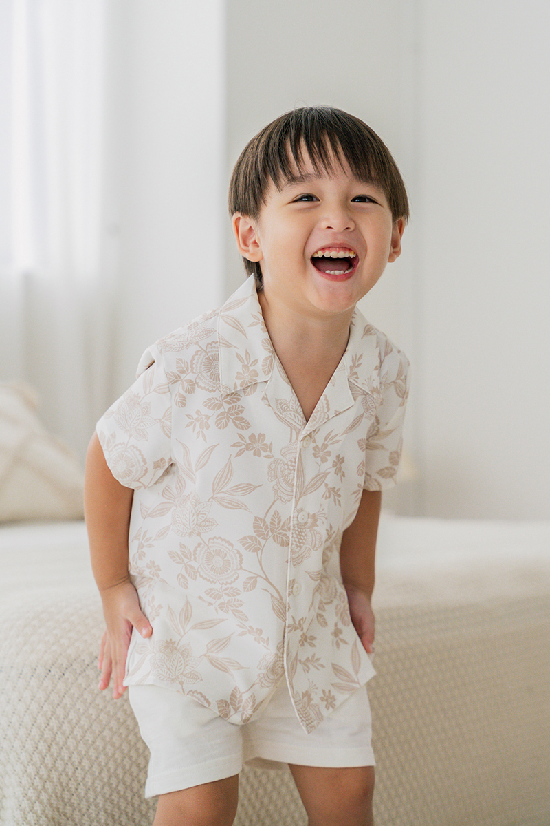Kids Jay Collar Shirt (Sand Botanical) | Dear Lyla