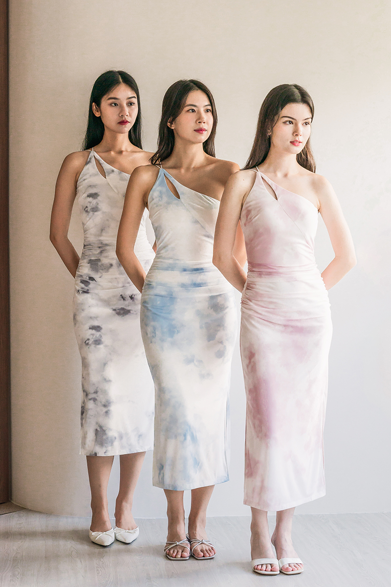 Alesha Padded Tie-Dye Toga Midaxi Dress (Sky Blue) | Dear Lyla