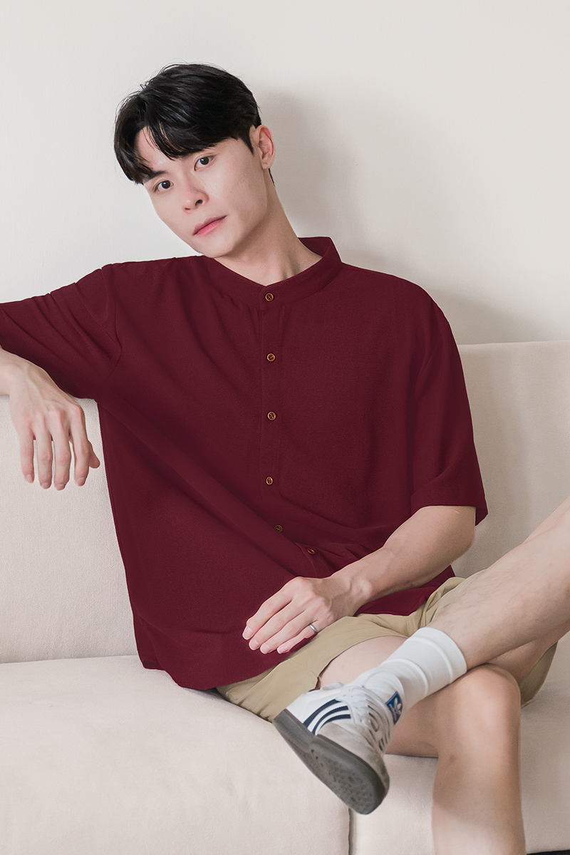 乐 Le Mandarin Collar Shirt (Maroon) | Dear Lyla